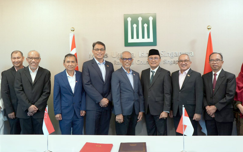 Indonesia dan Singapura Teken MoU Jaminan Produk Halal | MOESLIM.ID Indonesia dan Singapura Teken MoU Jaminan Produk Halal | MOESLIM.ID